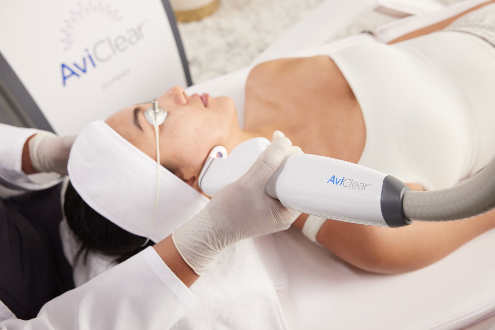 AviClear Acne Laser Treatment - Melbourne – Clinica Lase